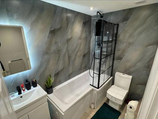 2 bedroom apartment to rent