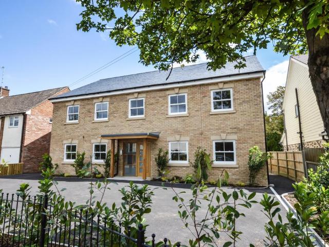 2 bedroom apartment to rent