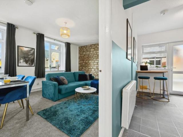 2 bedroom apartment to rent