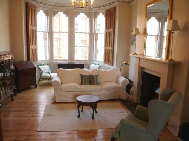 2 bedroom apartment to rent