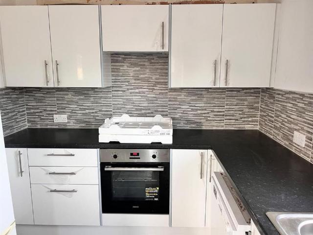 2 bedroom apartment to rent