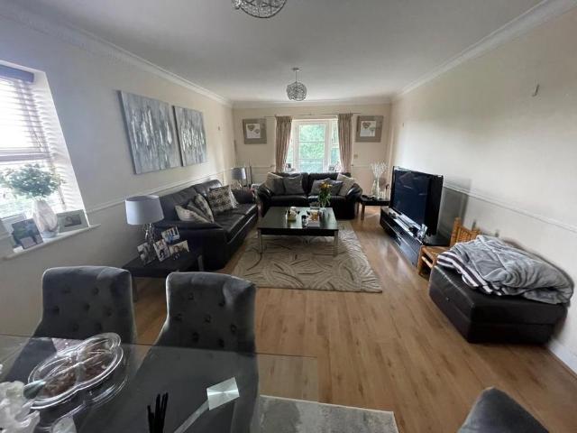 2 bedroom apartment to rent