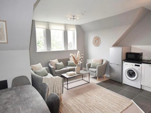 2 bedroom apartment to rent