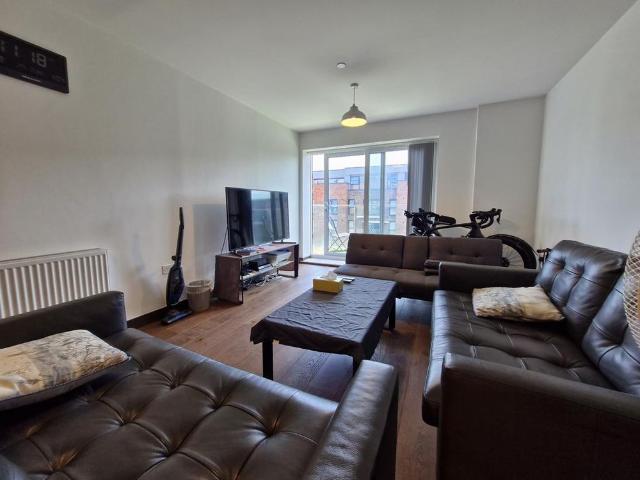2 bedroom apartment to rent