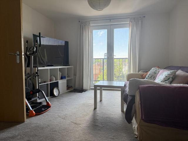 2 bedroom apartment to rent