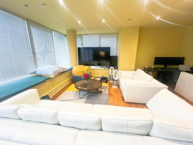 2 bedroom apartment to rent