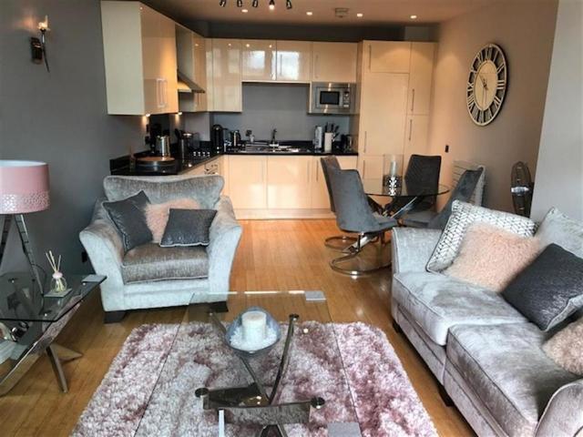 2 bedroom apartment to rent