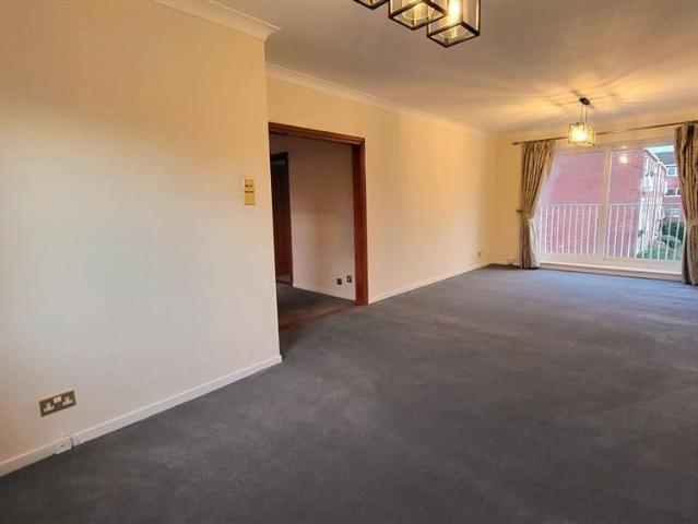 2 bedroom apartment to rent