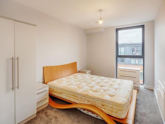 2 bedroom apartment to rent