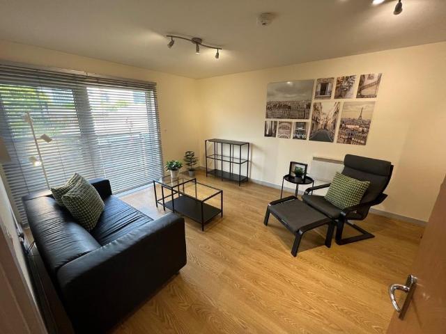 2 bedroom apartment to rent