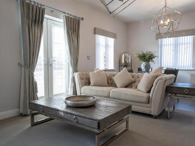 2 bedroom apartment to rent