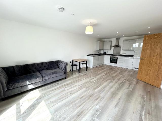 2 bedroom apartment to rent