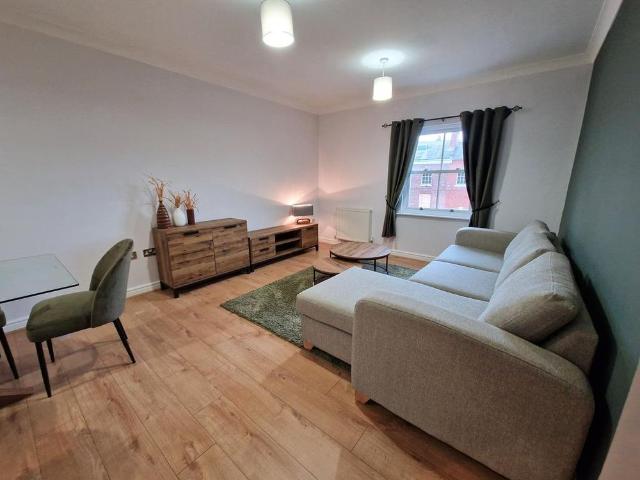 2 bedroom apartment to rent
