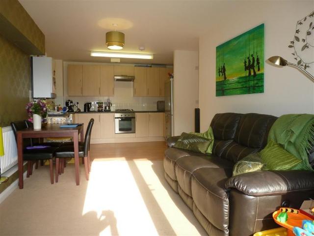 2 bedroom apartment to rent