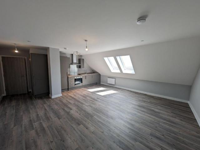 2 bedroom apartment to rent