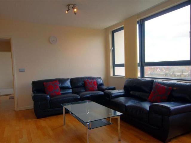 2 bedroom apartment to rent