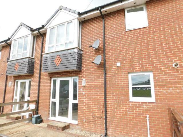 2 bedroom apartment to rent