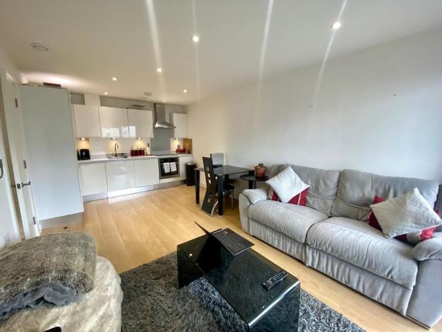 2 bedroom apartment to rent
