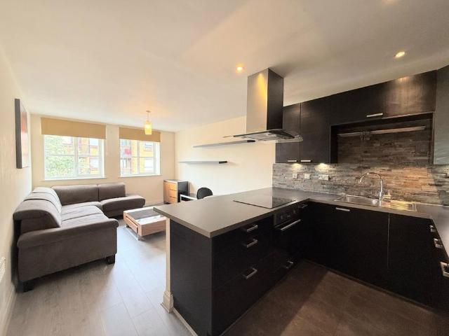 2 bedroom apartment to rent