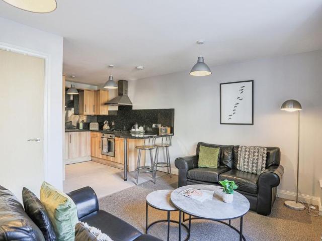 2 bedroom apartment to rent