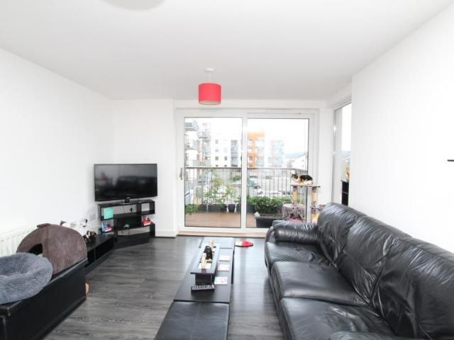 2 bedroom apartment to rent