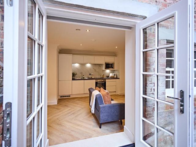 2 bedroom apartment to rent