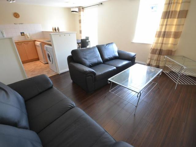 2 bedroom apartment to rent