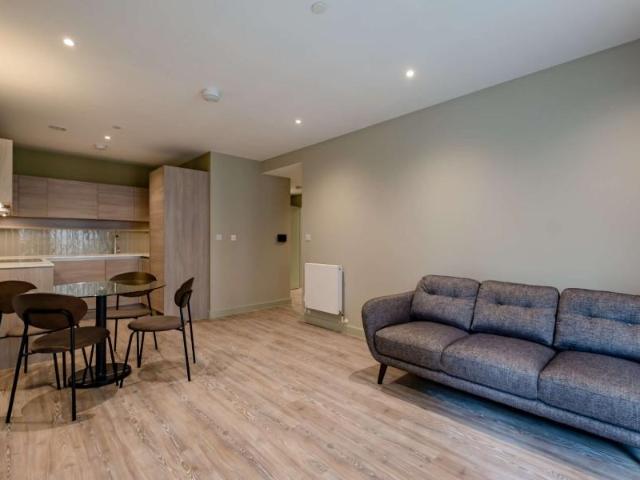 2 bedroom apartment to rent