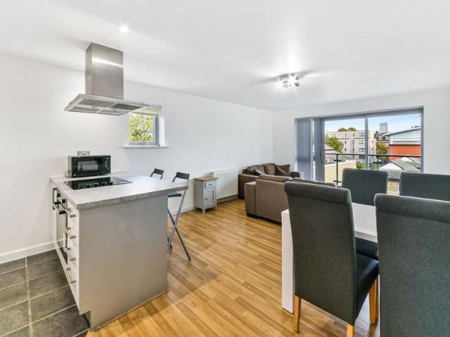 2 bedroom apartment to rent