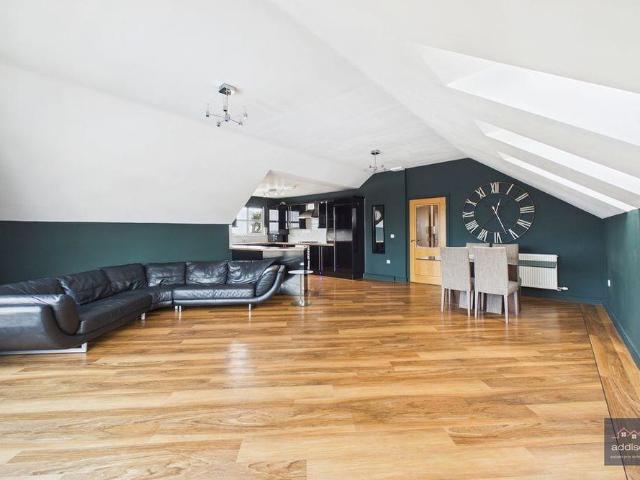 2 bedroom apartment to rent