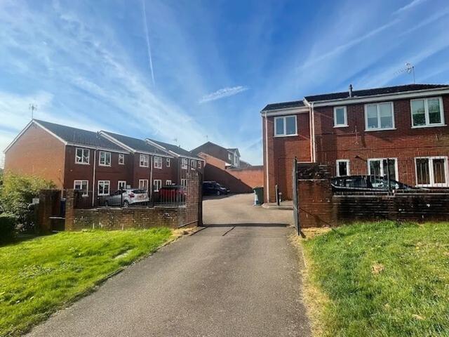 2 bedroom apartment to rent