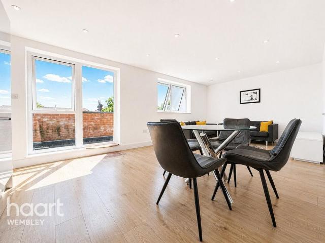 2 bedroom apartment to rent