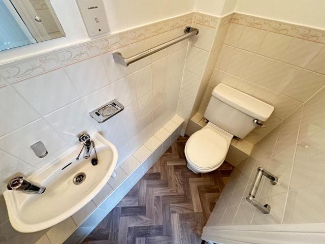 2 bedroom apartment to rent