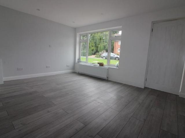 2 bedroom apartment to rent