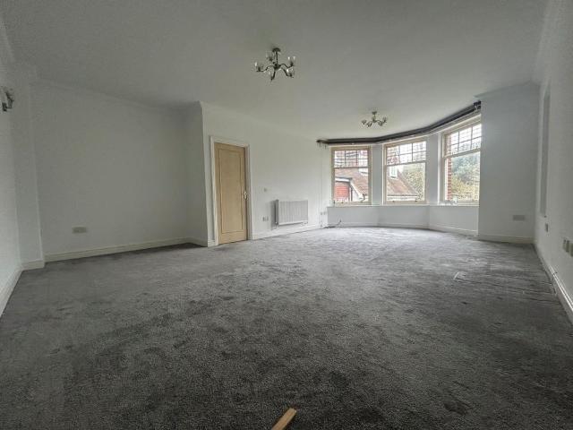 2 bedroom apartment to rent