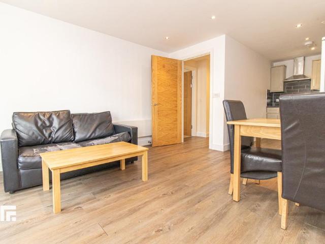 2 bedroom apartment to rent