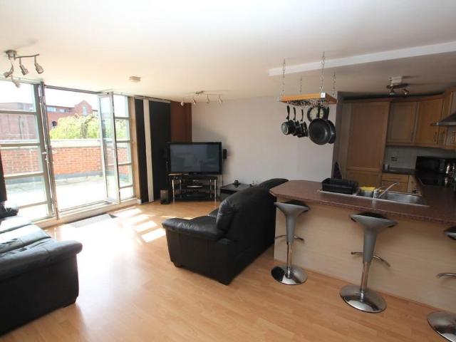2 bedroom apartment to rent