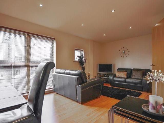 2 bedroom apartment to rent