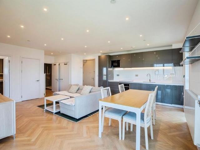 2 bedroom apartment to rent