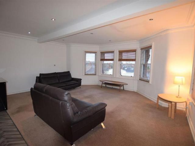 2 bedroom apartment to rent