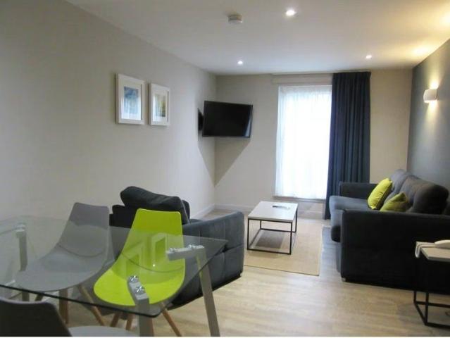 2 bedroom apartment to rent