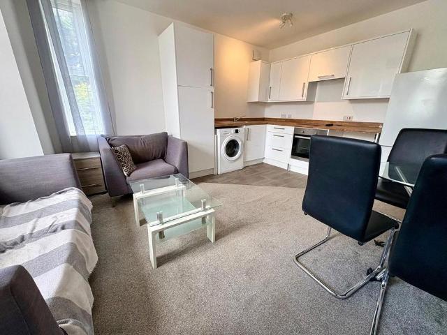 2 bedroom apartment to rent