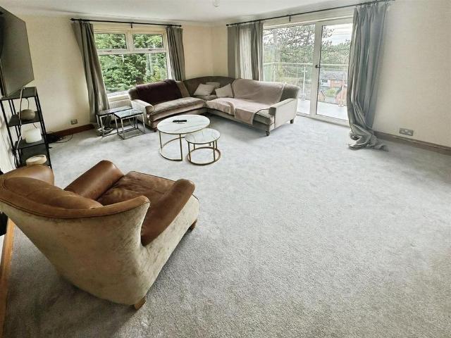 2 bedroom apartment to rent