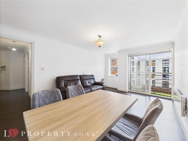 2 bedroom apartment to rent