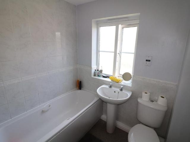 2 bedroom apartment to rent