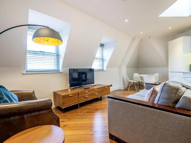 2 bedroom apartment to rent