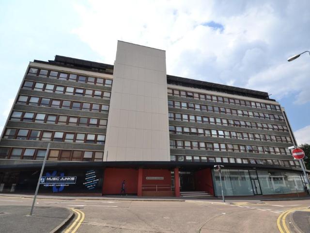 2 bedroom apartment to rent