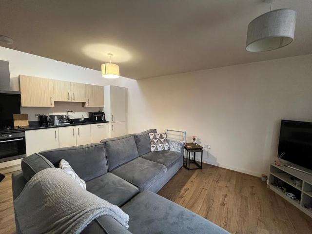 2 bedroom apartment to rent