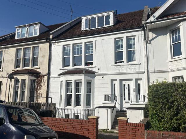 2 bedroom apartment to rent