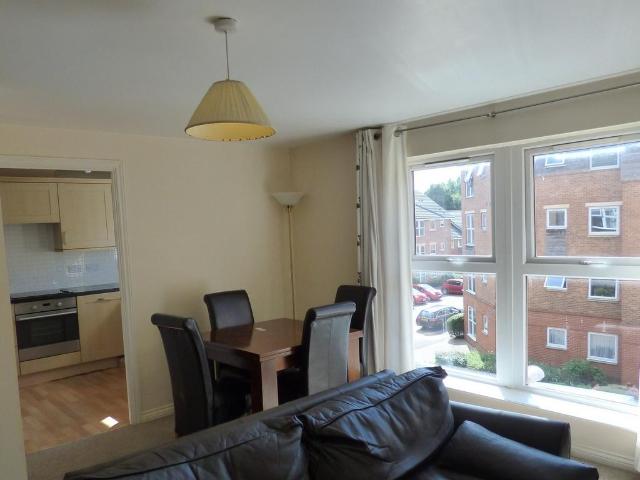 2 bedroom apartment to rent